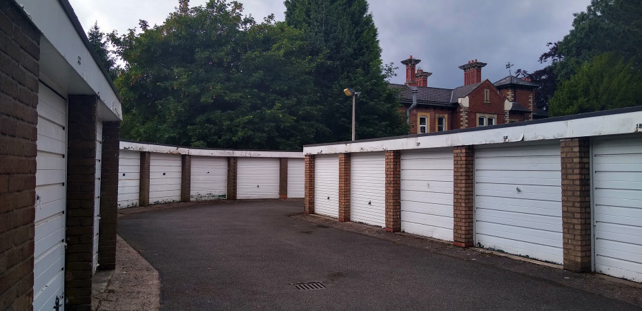 A survey of suburban garage blocks – Walkspace