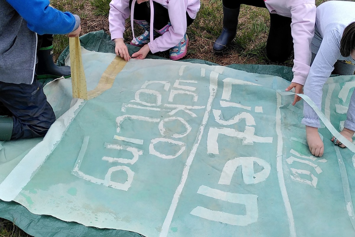 Roaming Flags: guided walk and flag-making workshop – Walkspace